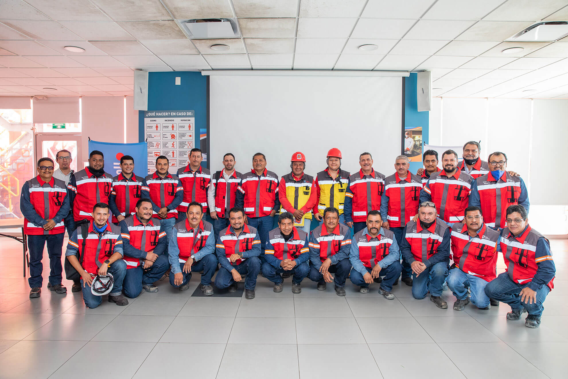 ¡Ellos potencian nuestro talento humano! Reconocimos a 36 instructores ...